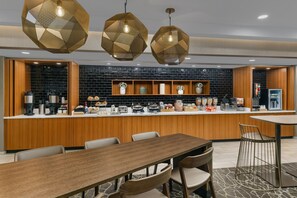 Pequeno-almoço continental diário incluído 