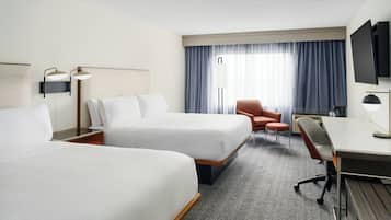 Escrivaninha, ferros/tábuas de passar roupa, Wi-Fi de cortesia