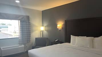 Secretária, ferro/tábua de engomar, Wi-fi grátis