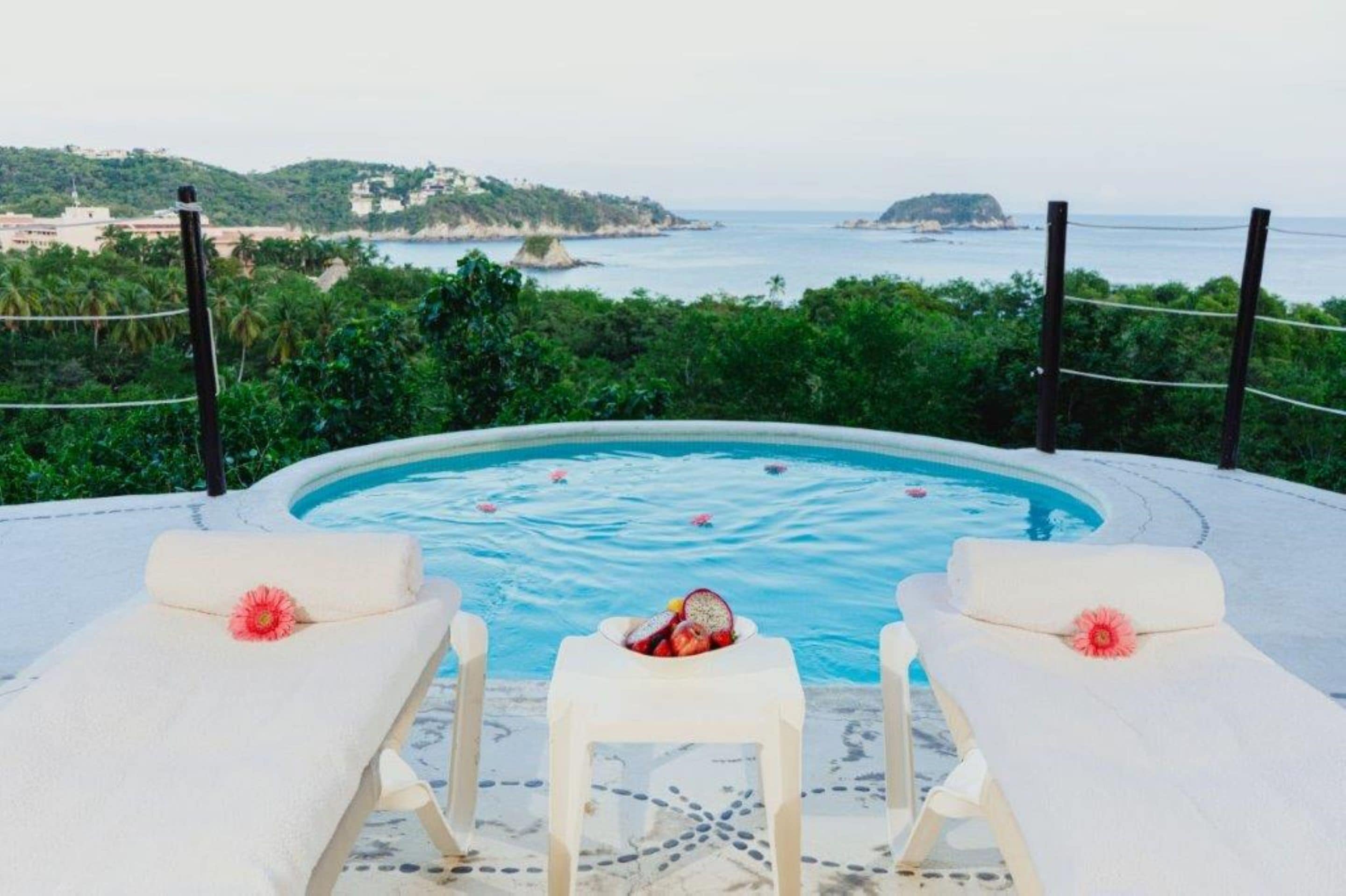 Gran Clase King con Alberca | Piscina particular