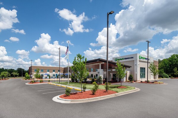 Holiday Inn Express Hotel & Suites Wilson - Hayes Place By Ihg - Wilson, NC