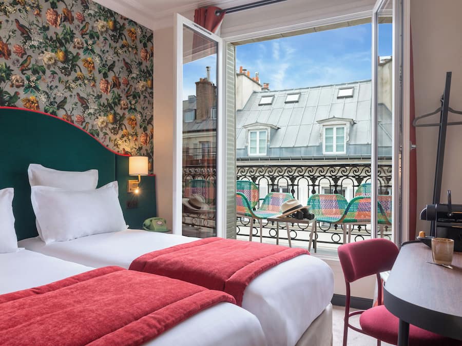 Quarto Duplo Standard, varanda | Roupa de alta qualidade, cofre no quarto, cortinas/cortinados opacos