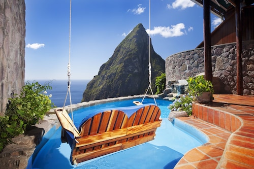 St. Lucia Vacation Packages 2024 from $844 | Expedia