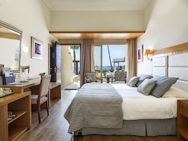 Cabana de Madeira Superior, junto ao jardim | Minibar, cofre no quarto, secretária, cortinas/cortinados opacos 