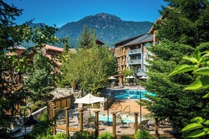 Piscina exterior, da(s) 9:00 à(s) 23:00, espreguiçadeiras 