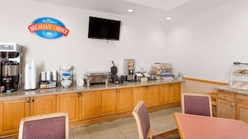 Café da manhã continental grátis todos os dias