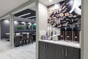 Café da manhã self-service grátis todos os dias