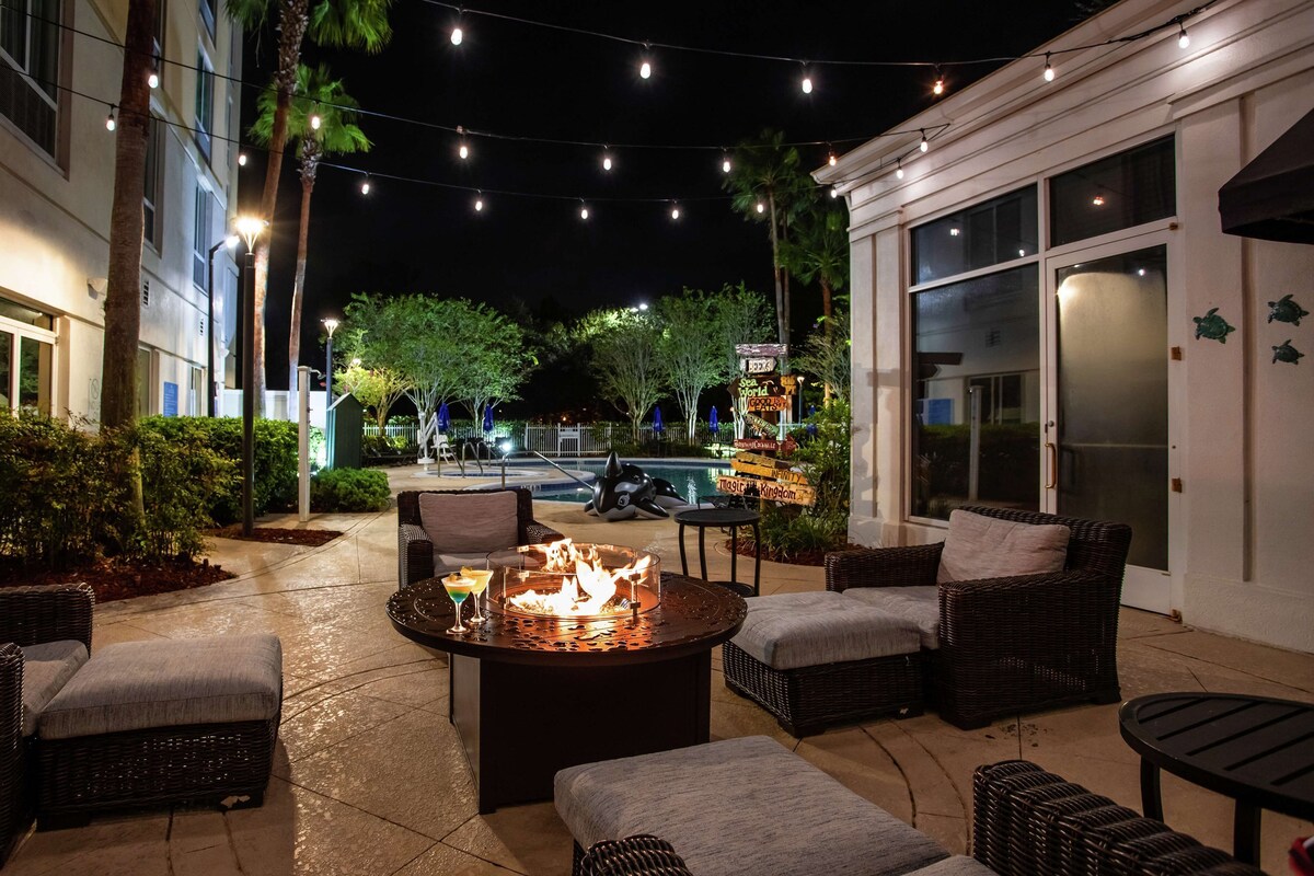 Hilton Garden Inn Orlando at SeaWorld Reviews, Deals & Photos 2023 ...