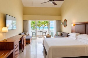 Quarto superior, de frente para o oceano (Royal Level) | Edredons de pluma, cofres nos quartos, individualmente decorados