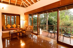 Minibar, cofre com capacidade para portátil 