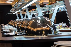 Pequeno-almoço tipo buffet diário (9500 KZT por pessoa) 