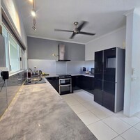 Vila (49) | Cozinha privada | Geladeira, micro-ondas, cooktop, lava-louças