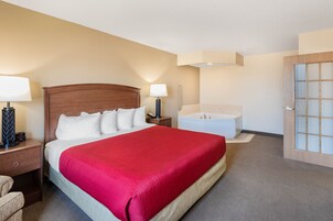 Suite, 1 quarto, não fumadores (1 King Bed) | Secretária, ferro/tábua de engomar, berços/camas para crianças grátis 