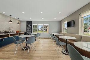 Café da manhã continental grátis todos os dias