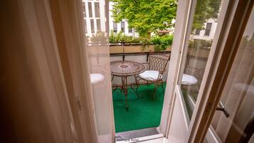 Quarto Duplo Premium, 1 cama king-size, varanda, Vista para a cidade | Varanda