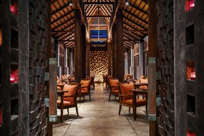 5 restaurantes: opção de café da manhã e jantar