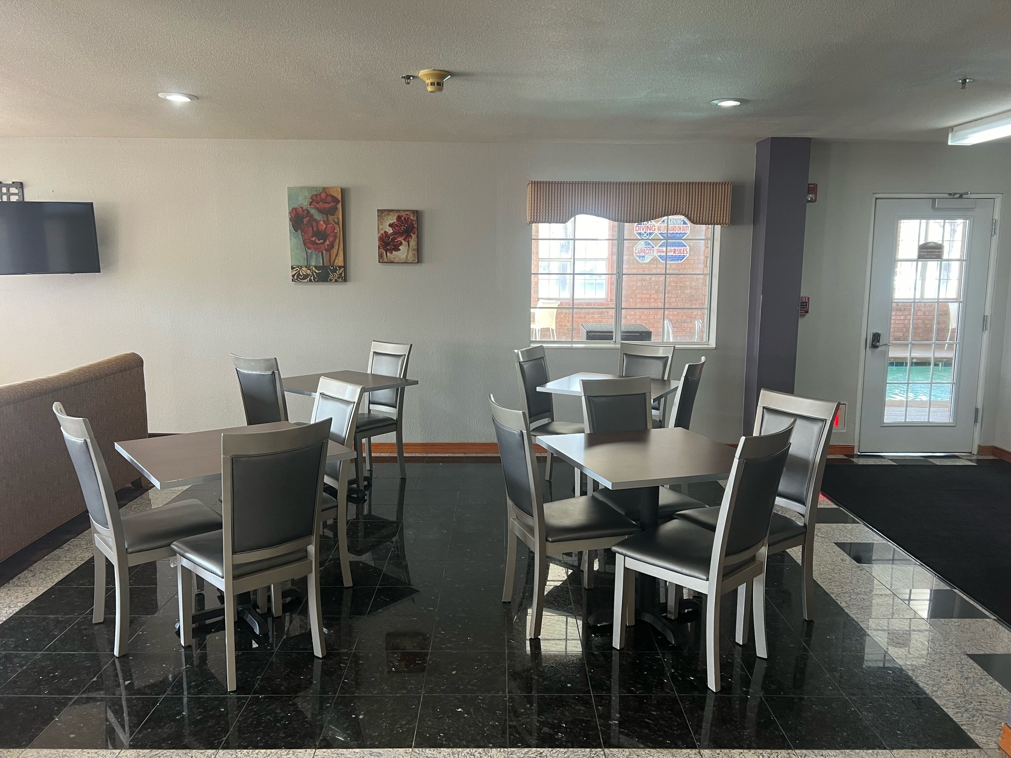 Café da manhã continental grátis todos os dias