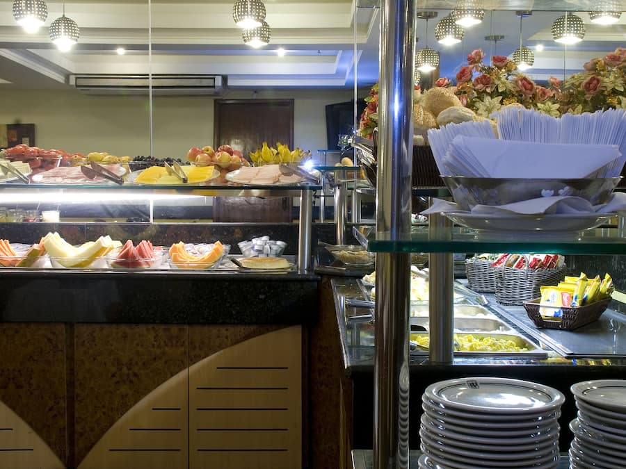 Pequeno-almoço tipo buffet diário incluído