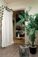Sala(s) para tratamentos a casais, aromaterapia 
