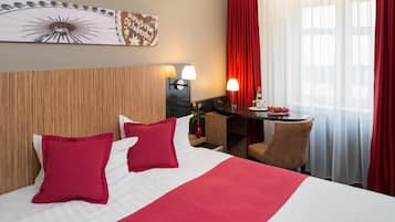 Cofres nos quartos, Wi-Fi de cortesia, roupa de cama