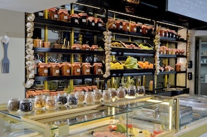 Pequeno-almoço tipo buffet diário incluído