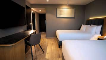 Quarto, 2 camas de casal (Airstrip view) | Roupa de alta qualidade, camas de colchão Select Comfort