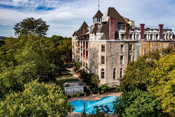 The Crescent Hotel And Spa - Eureka Springs, AR