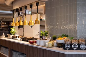 Pequeno-almoço tipo buffet diário incluído 