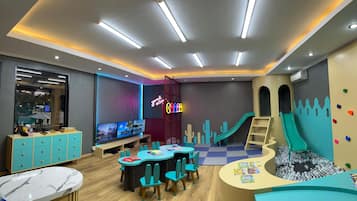 Área de recreio para crianças (coberta)