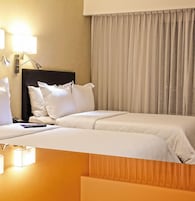 Quarto Duplo Superior, 2 camas de casal | Cofre no quarto, ferro/tábua de engomar 