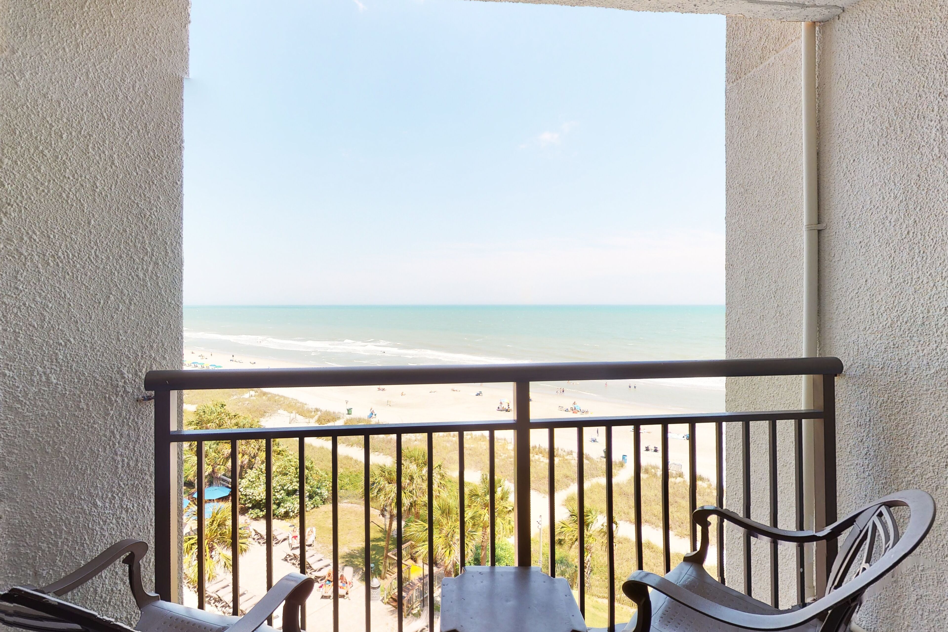 Quarto (Studio, Deluxe 1 King Bed, Oceanfront) | Terraço/pátio interior