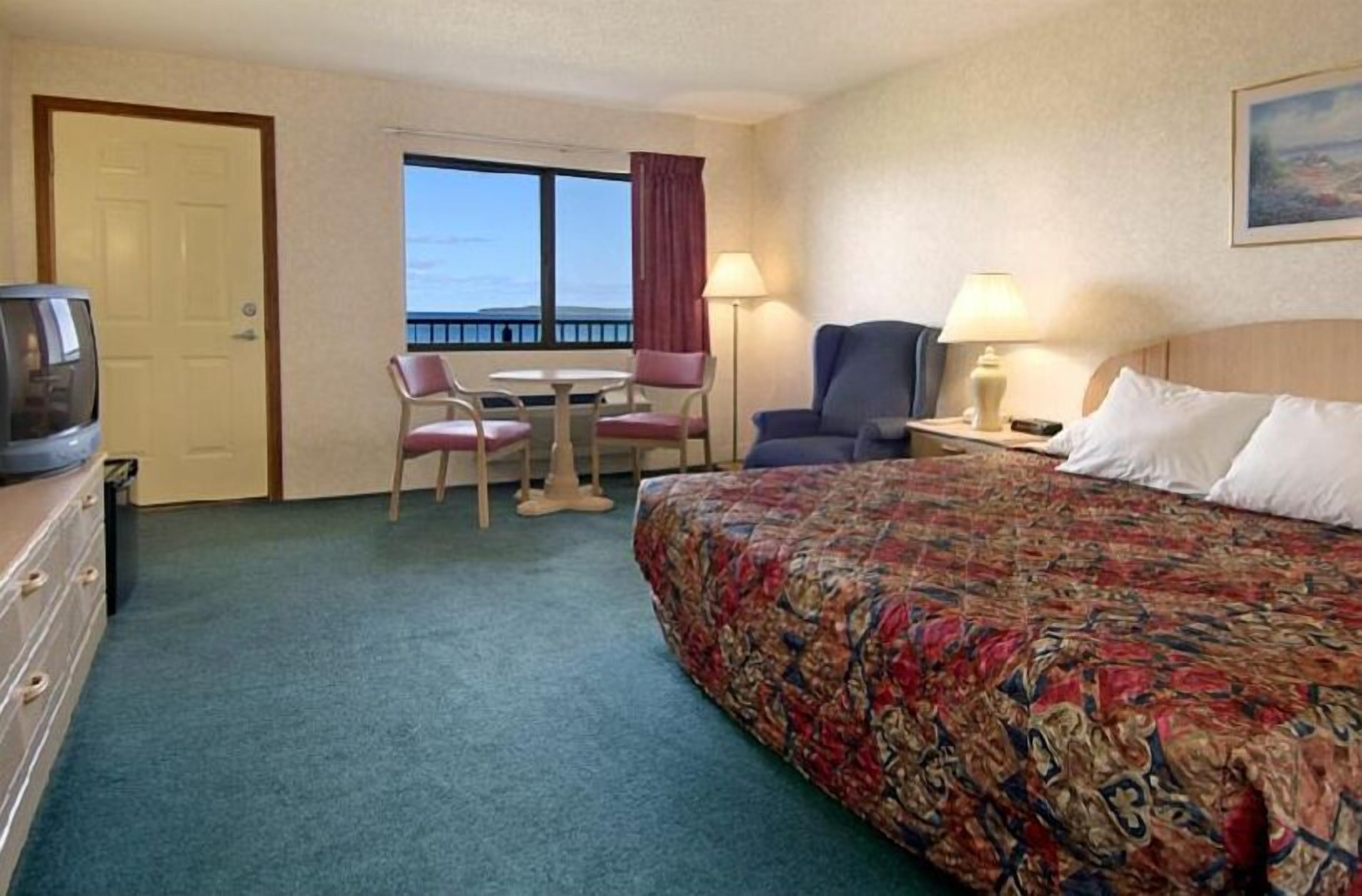 Top 10 Family Resorts In Upper Peninsula of Michigan, Michigan | Trip101