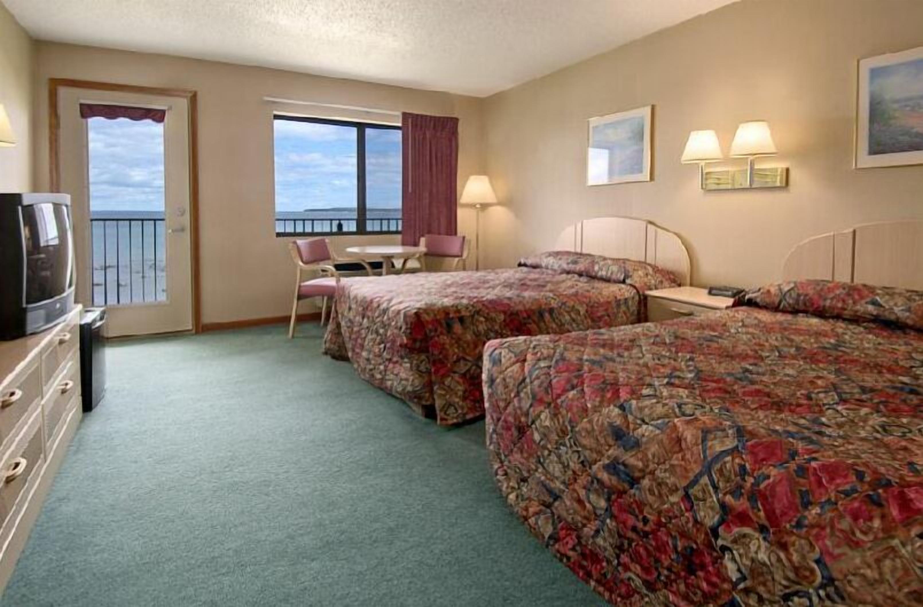 Top 10 Beach Resorts Near Lake Michigan, USA | Trip101