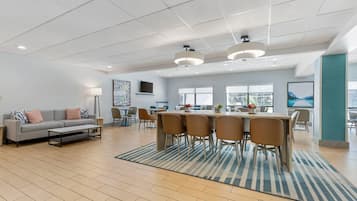 Pequeno-almoço takeaway diário incluído