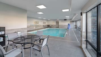 Piscina interior