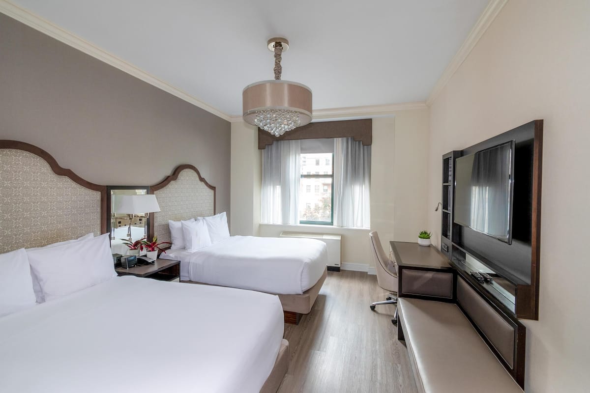 Roupa de alta qualidade, camas de colchão pillowtop, cofre no quarto