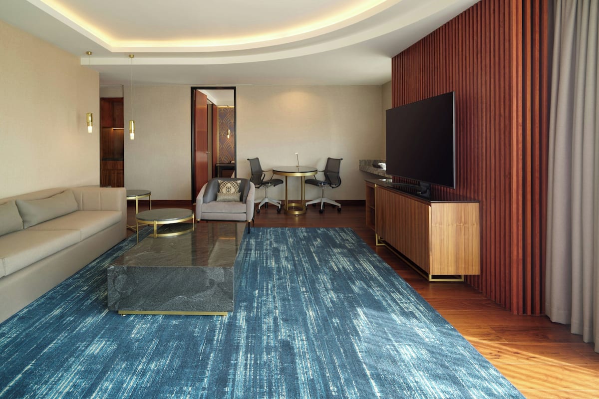 Suíte júnior, 1 cama King, vista para o parque | Roupas de cama premium, edredons de pluma, frigobar, cofres nos quartos