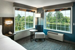 Quarto, 1 cama King, acessível, vista para o rio (Mobil Tub) | Vista do quarto