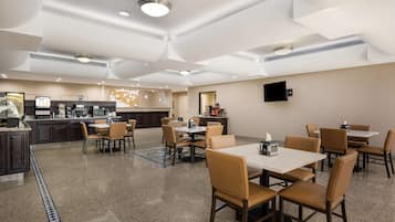 Pequeno-almoço takeaway diário incluído