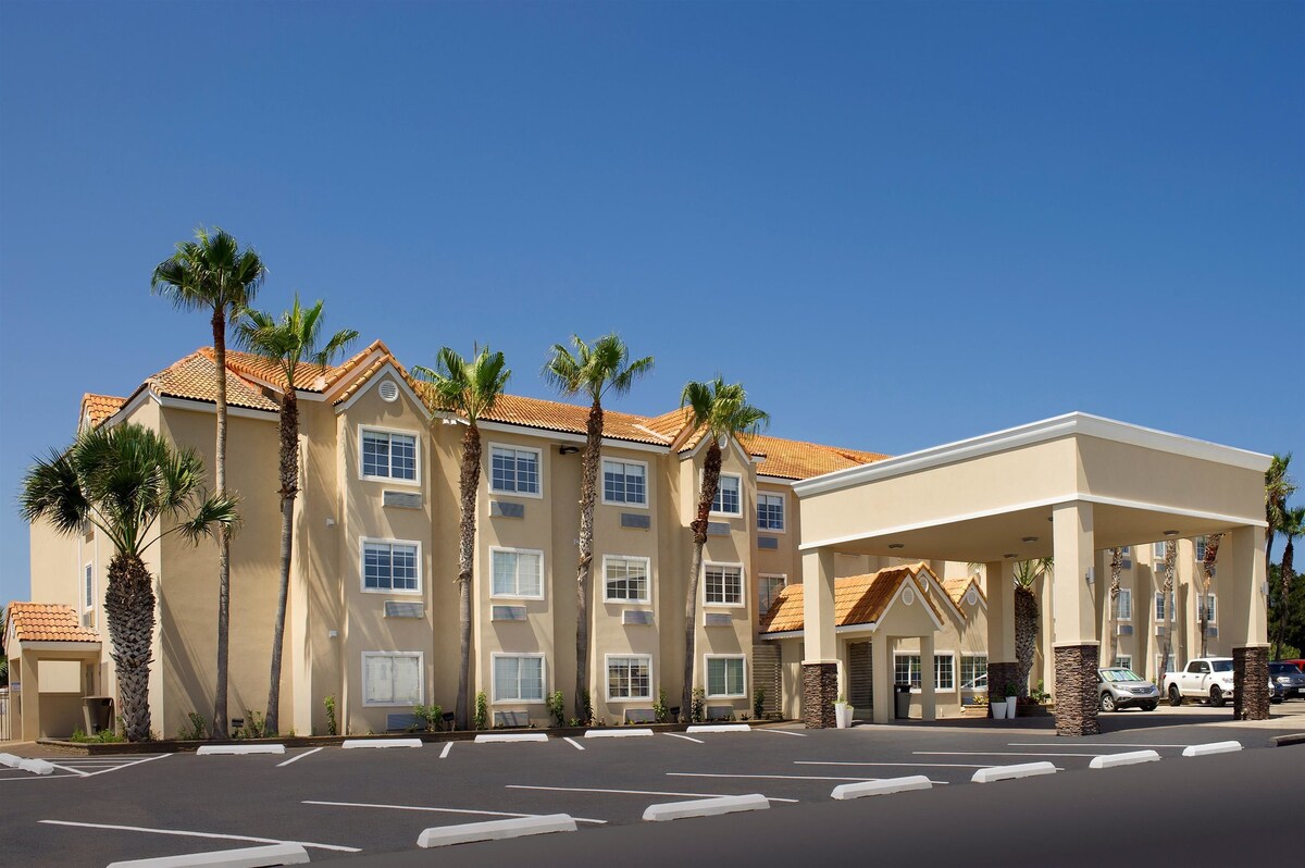 Best Western Beachside Inn Reviews, Deals & Photos 2023 - Expedia