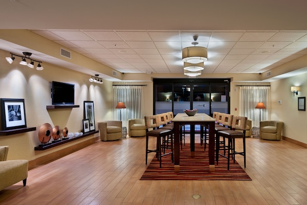 Pequeno-almoço tipo buffet diário incluído