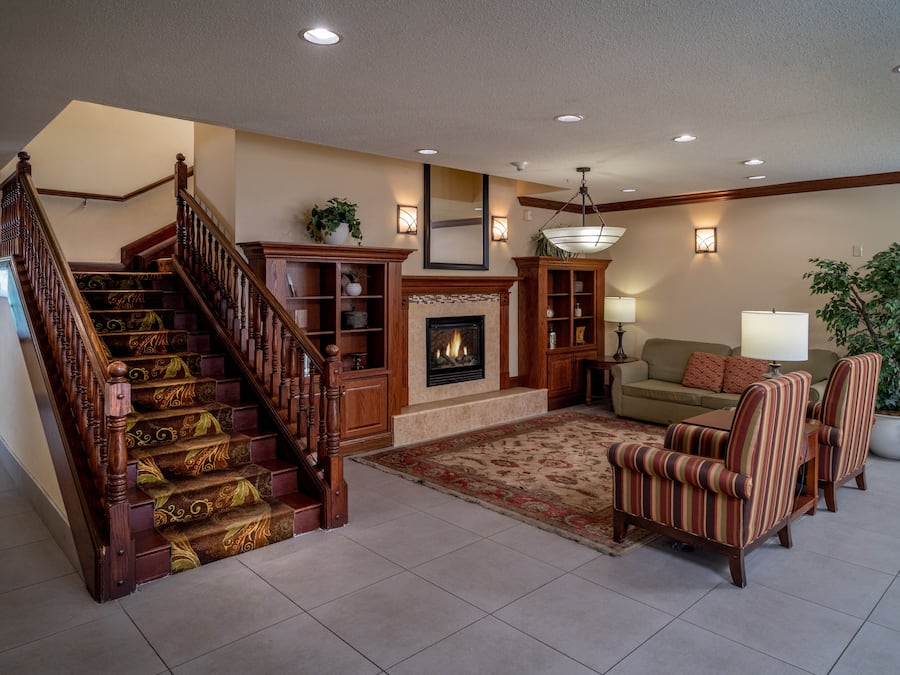 Área de estar no saguão