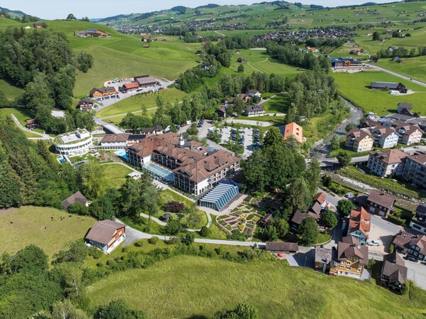 Hof Weissbad Health & Wellness Resort - Switzerland
