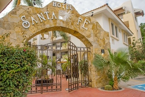 Hotel Santa Fe by Villa Group, Cabo San Lucas: Room, Prices & Reviews ...