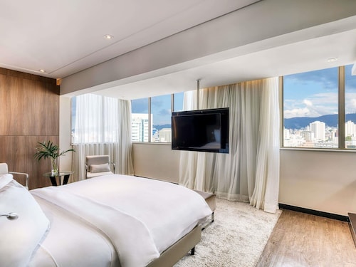 Mercure Belo Horizonte Lourdes Hotel