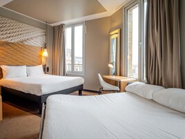 Quarto superior, 2 camas de casal