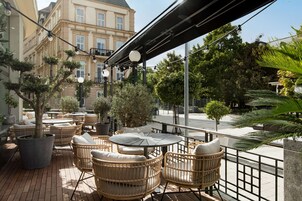 Pequenos-almoços, almoços e jantares servidos 