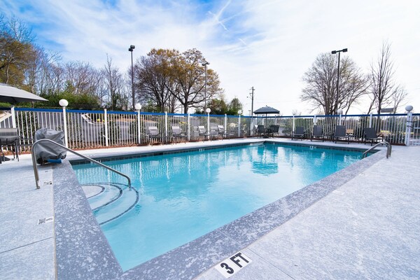 Fairfield Inn And Suites By Marriott Atlanta Airport North - Riverdale, GA