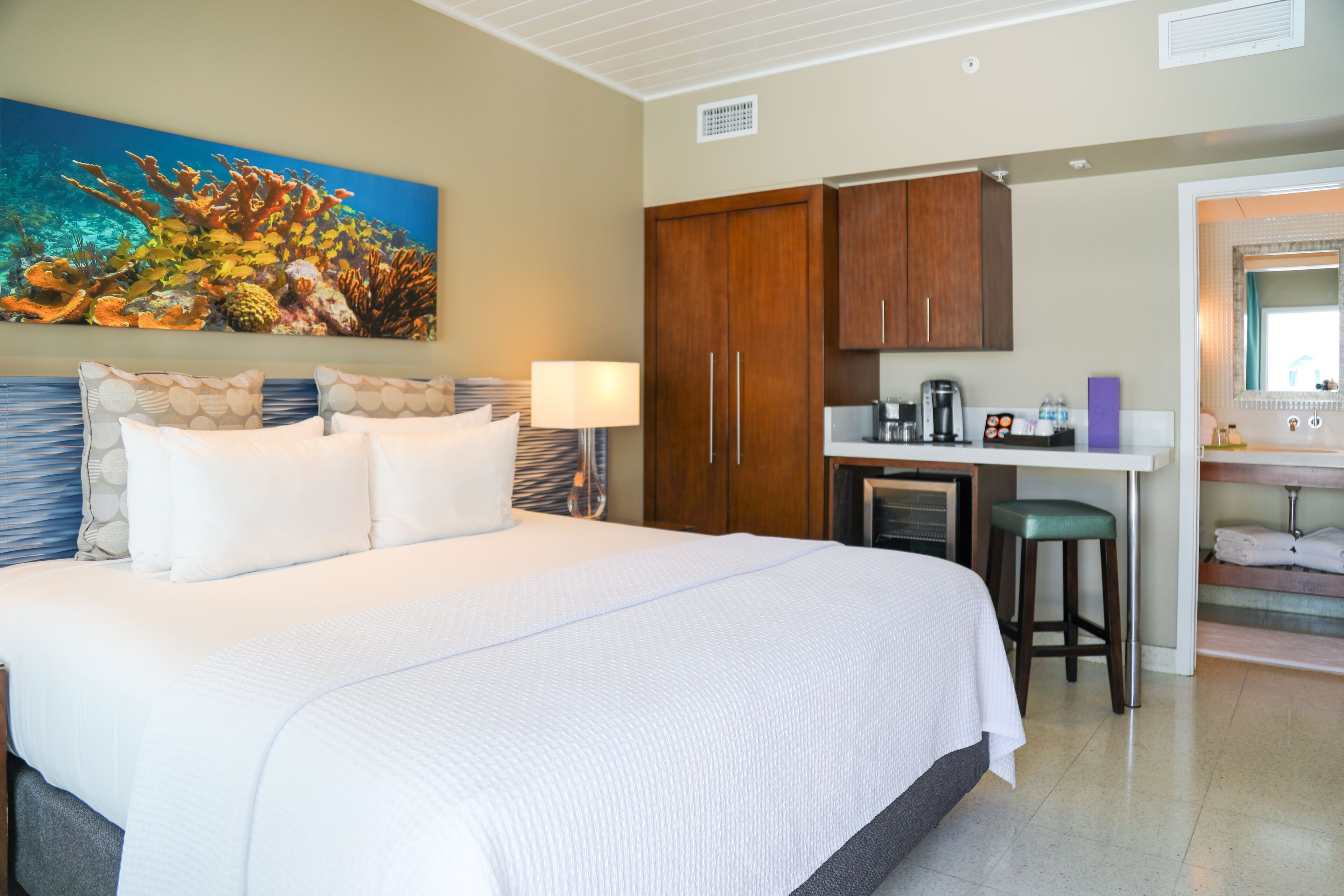 Orchid Key Inn - Adults Only Reviews, Deals & Photos 2024 - Expedia