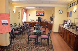 Café da manhã continental grátis todos os dias